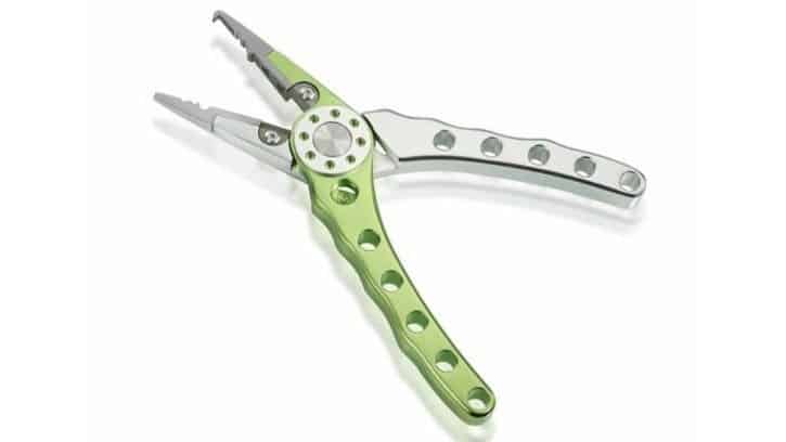 6 Best Multi Tools For Fishing [Buying Guide] – Backcountry Cariboo